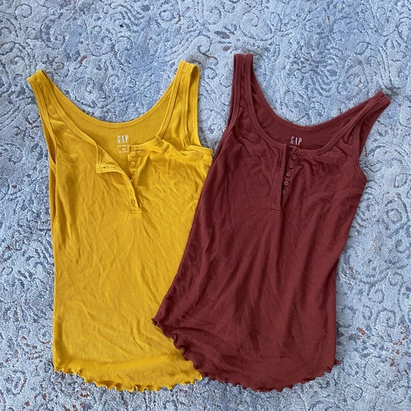 GAP | Tops | Gap Tank Bundle | Poshmark